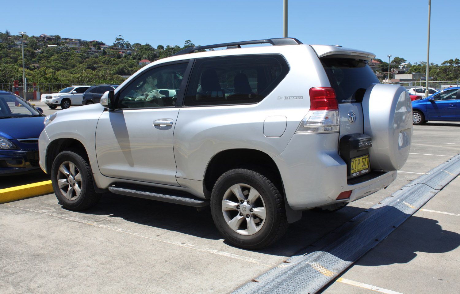 Toyota Land Cruiser technical specifications and fuel economy